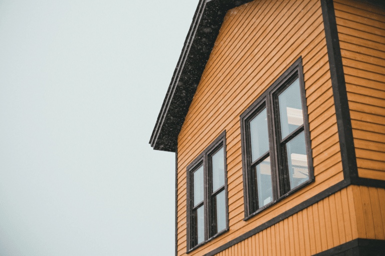 Board and Batten vs Lap Siding: Choosing the Right Style for Your Home